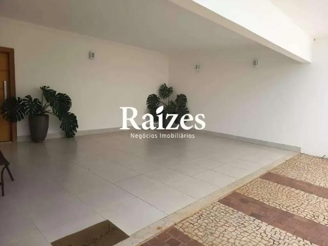 Casa / Sobrado para Venda em Uberlândia/MG Jardim Karaíba 3 Quartos