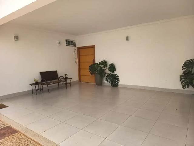 Casa / Sobrado para Venda em Uberlândia/MG Jardim Karaíba 3 Quartos