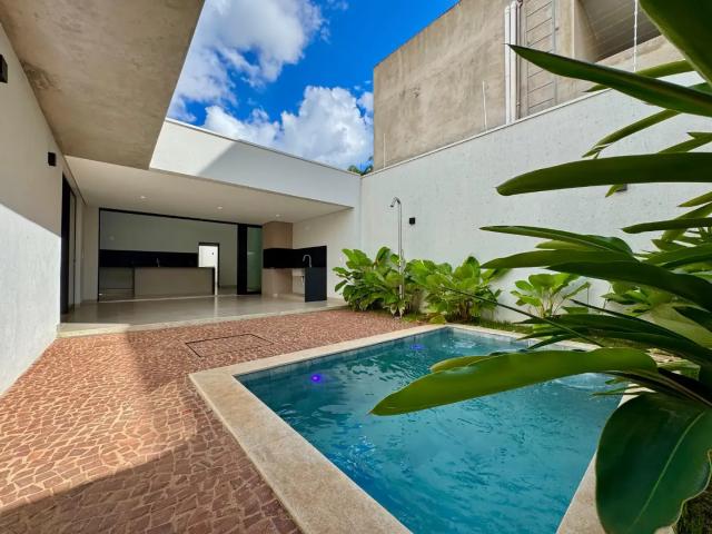 Casa / Sobrado para Venda em Uberlândia/MG Jardim Karaíba 3 Quartos