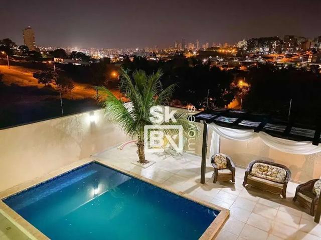 Casa / Sobrado para Venda em Uberlândia/MG Jardim Karaíba 4 Quartos