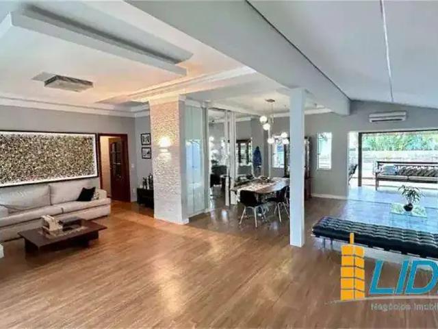 Casa / Sobrado para Venda em Uberlândia/MG Jardim Karaíba 4 Quartos