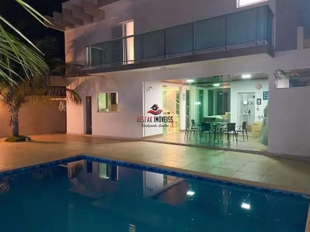 Casa / Sobrado para Venda em Uberlândia/MG Jardim Karaíba 4 Quartos