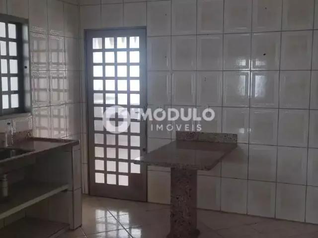 Casa / Sobrado para Venda em Uberlândia/MG Jardim Patrícia 2 Quartos