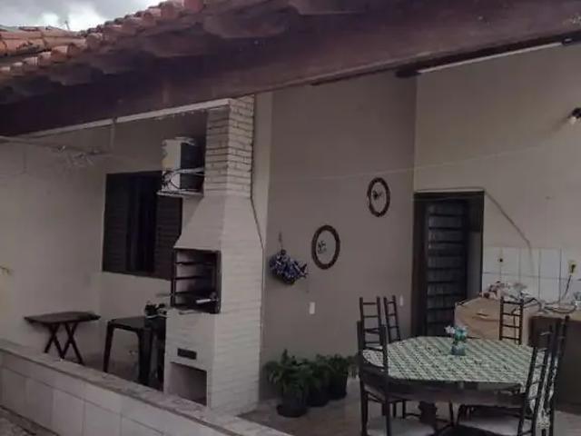 Casa / Sobrado para Venda em Uberlândia/MG Jardim Patrícia 3 Quartos