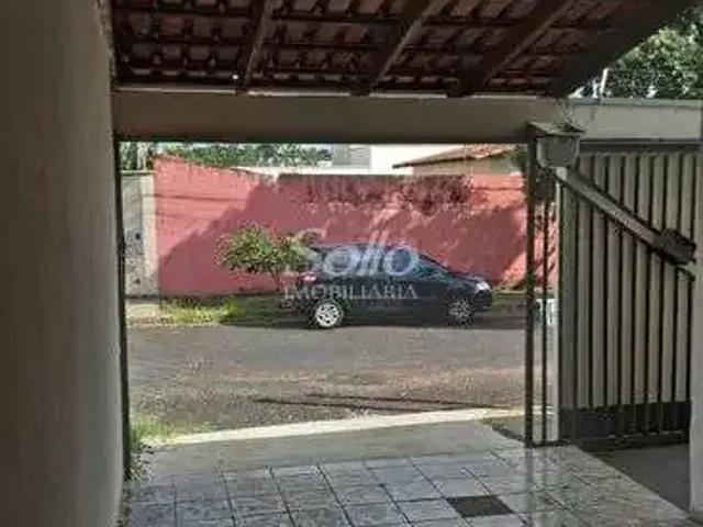 Casa / Sobrado para Venda em Uberlândia/MG Jardim Patrícia 3 Quartos