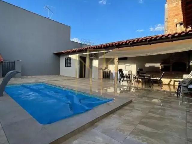 Casa / Sobrado para Venda em Uberlândia/MG Jardim Patrícia 3 Quartos