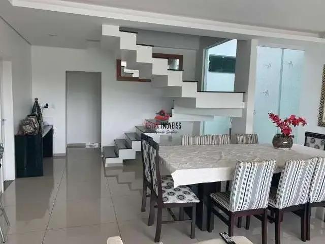 Casa / Sobrado para Venda em Uberlândia/MG Jardim Patrícia 3 Quartos