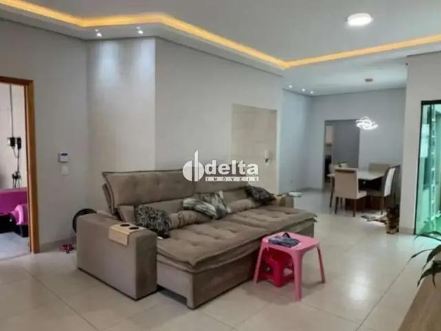 Casa / Sobrado para Venda em Uberlândia/MG Jardim Patrícia 3 Quartos