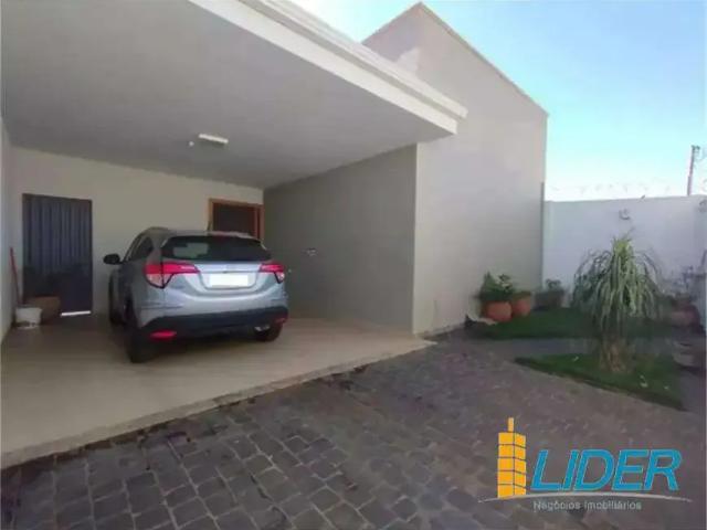 Casa / Sobrado para Venda em Uberlândia/MG Jardim Patrícia 3 Quartos