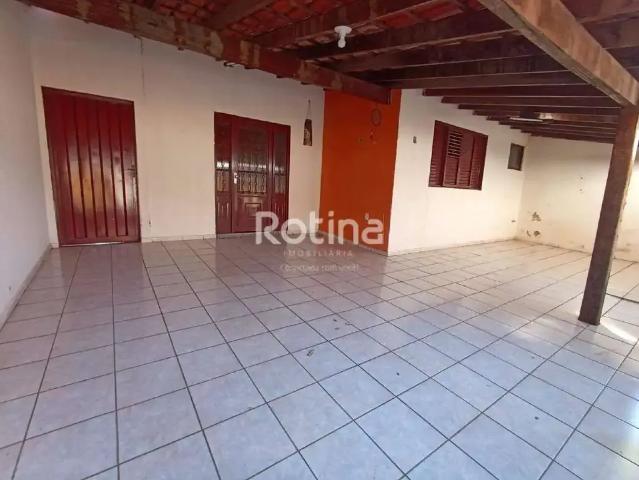 Casa / Sobrado para Venda em Uberlândia/MG Jardim Patrícia 3 Quartos