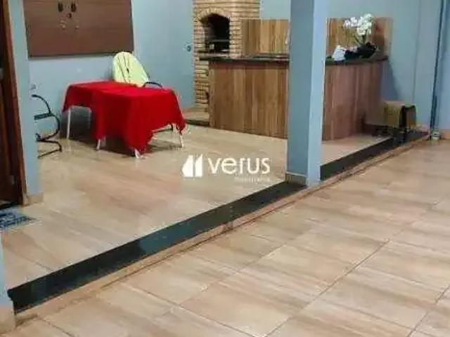 Casa / Sobrado para Venda em Uberlândia/MG Jardim Patrícia 4 Quartos