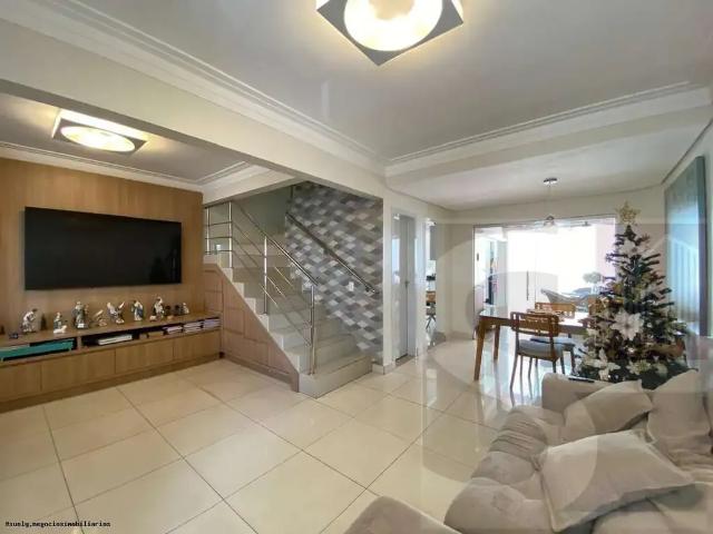 Casa / Sobrado para Venda em Uberlândia/MG Jardim Sul 3 Quartos