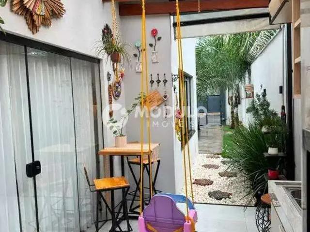 Casa / Sobrado para Venda em Uberlândia/MG Jardim Sul 3 Quartos