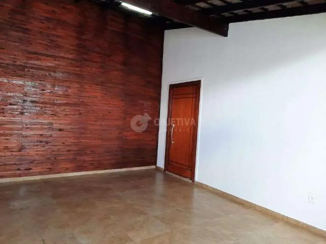 Casa / Sobrado para Venda em Uberlândia/MG Jardim Veneza 3 Quartos