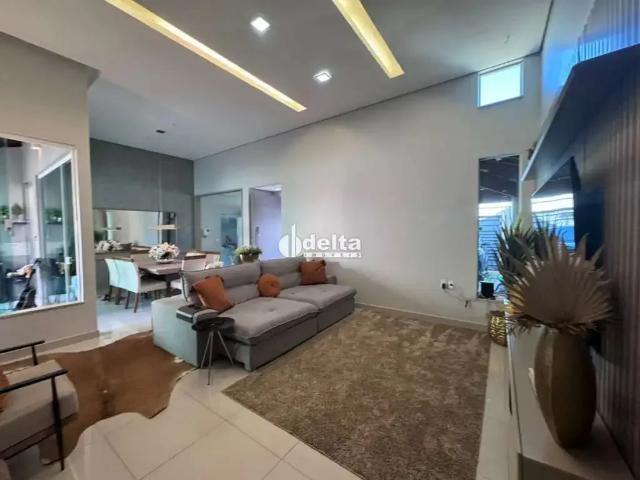 Casa / Sobrado para Venda em Uberlândia/MG Jardim Veneza 3 Quartos