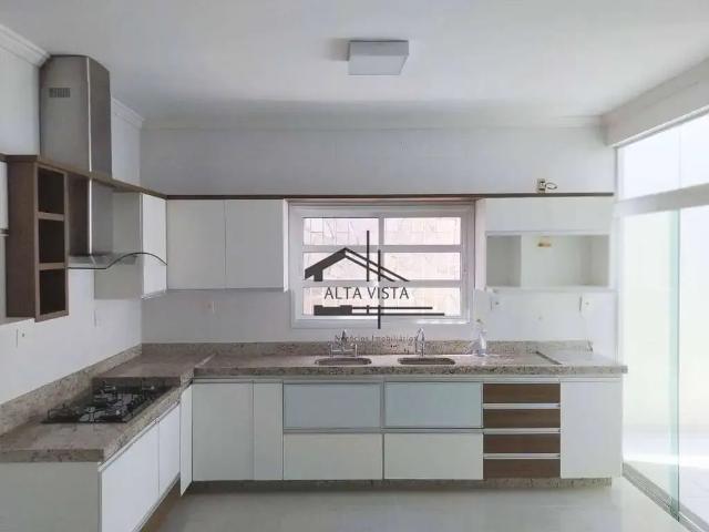 Casa / Sobrado para Venda em Uberlândia/MG Osvaldo Rezende 3 Quartos