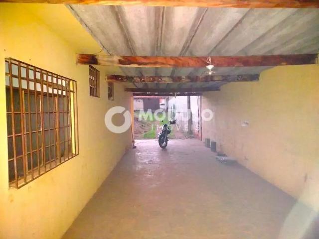 Casa / Sobrado para Venda em Uberlândia/MG Osvaldo Rezende 3 Quartos