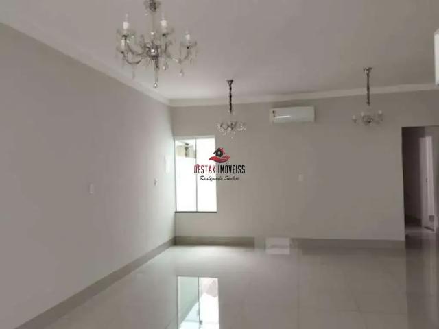 Casa / Sobrado para Venda em Uberlândia/MG Osvaldo Rezende 3 Quartos