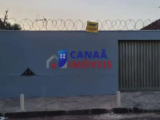 Casa / Sobrado para Venda em Uberlândia/MG Osvaldo Rezende 3 Quartos