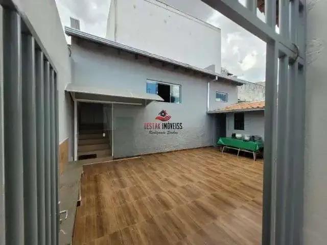 Casa / Sobrado para Venda em Uberlândia/MG Osvaldo Rezende 3 Quartos
