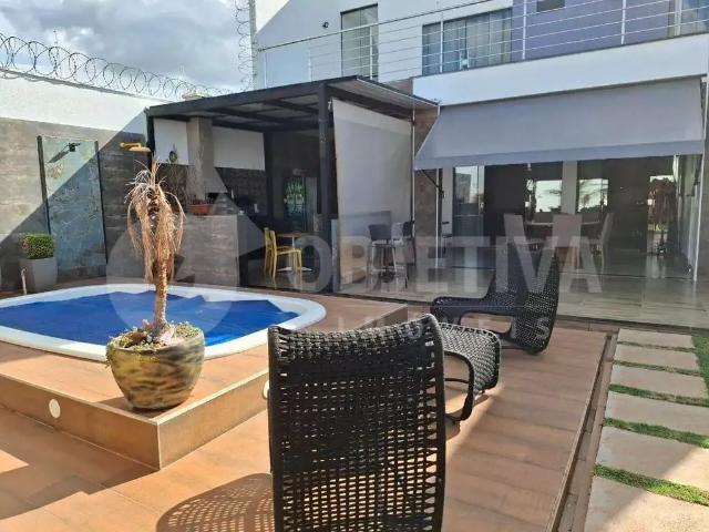 Casa / Sobrado para Venda em Uberlândia/MG Loteamento Portal do Vale II 2 Quartos