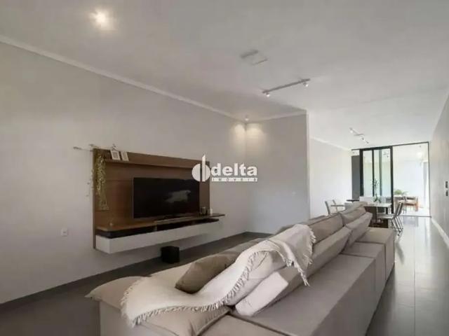 Casa / Sobrado para Venda em Uberlândia/MG Loteamento Portal do Vale II 3 Quartos