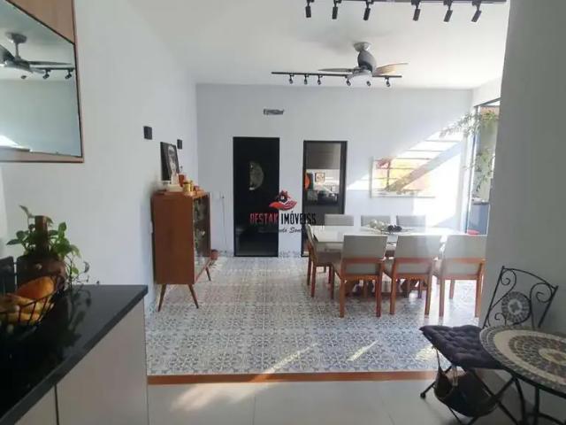 Casa / Sobrado para Venda em Uberlândia/MG Laranjeiras 3 Quartos