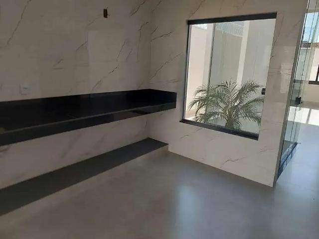 Casa / Sobrado para Venda em Uberlândia/MG Laranjeiras 3 Quartos