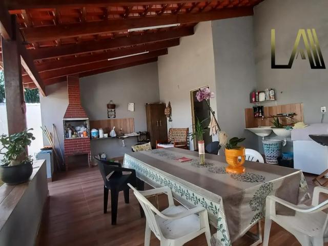 Casa / Sobrado para Venda em Uberlândia/MG Laranjeiras 3 Quartos