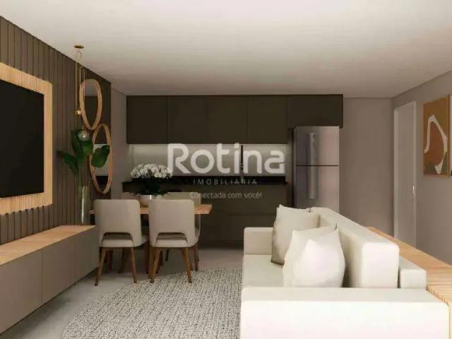 Casa / Sobrado para Venda em Uberlândia/MG Laranjeiras 2 Quartos