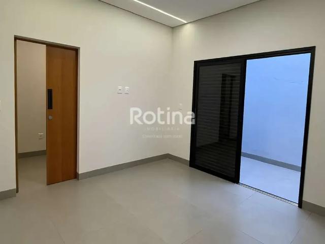 Casa / Sobrado para Venda em Uberlândia/MG Laranjeiras 2 Quartos