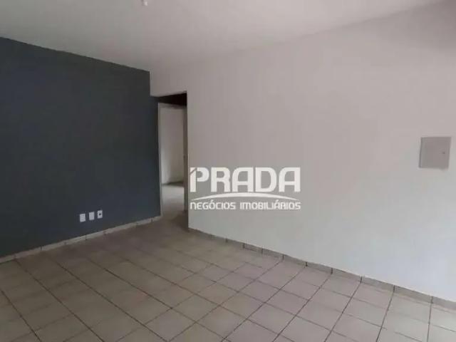 Casa / Sobrado para Venda em Uberlândia/MG Laranjeiras 2 Quartos