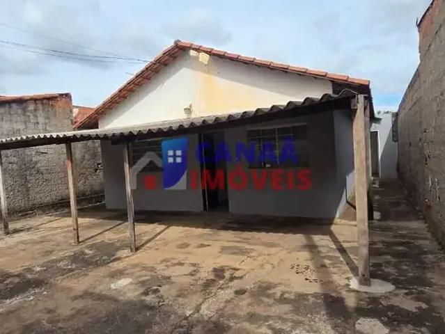 Casa / Sobrado para Venda em Uberlândia/MG Laranjeiras 2 Quartos