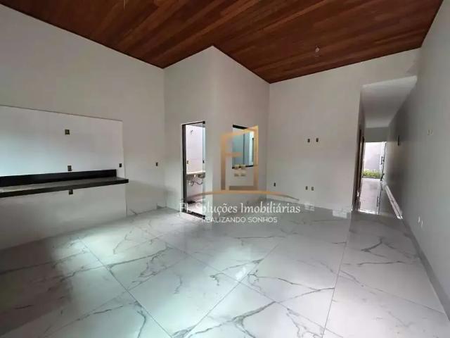 Casa / Sobrado para Venda em Uberlândia/MG Laranjeiras 2 Quartos