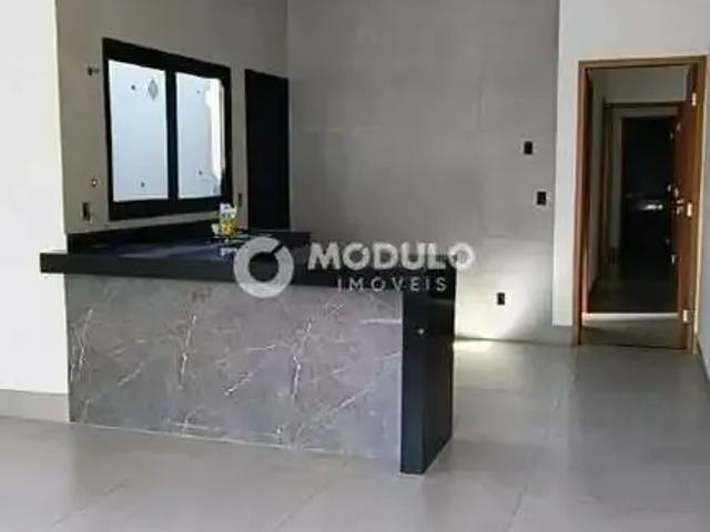 Casa / Sobrado para Venda em Uberlândia/MG Laranjeiras 2 Quartos