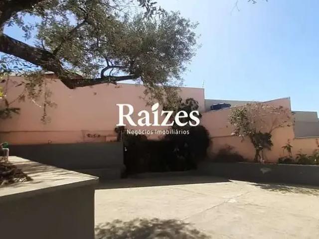 Casa / Sobrado para Venda em Uberlândia/MG Lidice 3 Quartos
