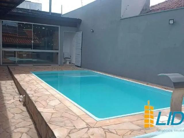 Casa / Sobrado para Venda em Uberlândia/MG Lidice 4 Quartos