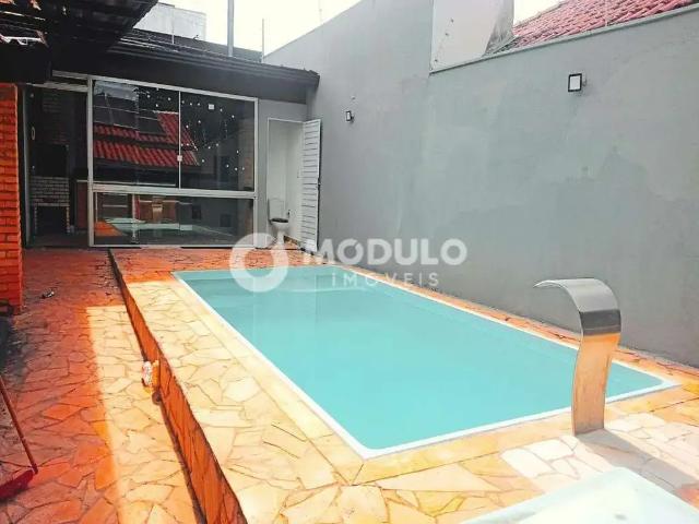 Casa / Sobrado para Venda em Uberlândia/MG Lidice 4 Quartos