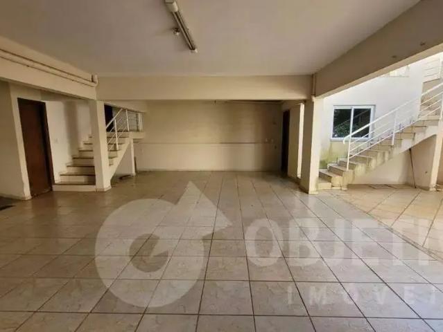 Casa / Sobrado para Venda em Uberlândia/MG Lidice 5 Quartos