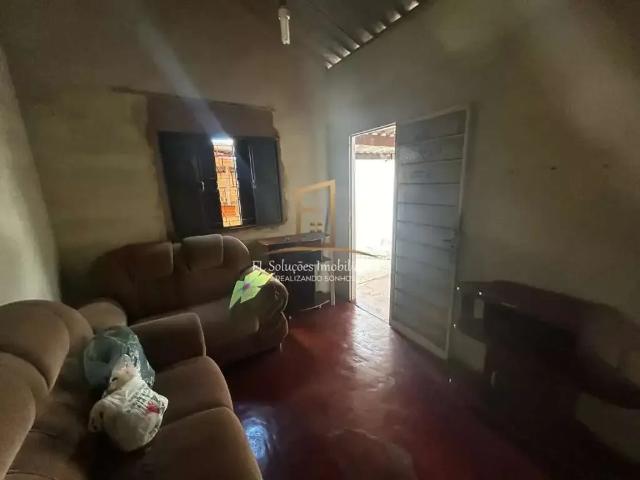 Casa / Sobrado para Venda em Uberlândia/MG Luizote de Freitas 2 Quartos