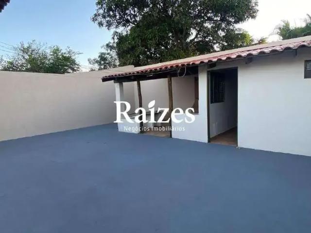 Casa / Sobrado para Venda em Uberlândia/MG Luizote de Freitas 2 Quartos