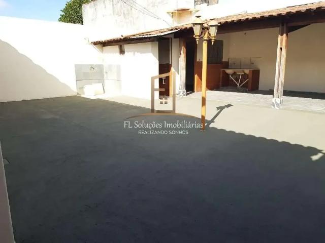 Casa / Sobrado para Venda em Uberlândia/MG Luizote de Freitas 2 Quartos