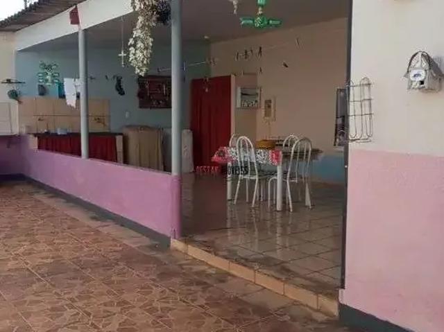 Casa / Sobrado para Venda em Uberlândia/MG Luizote de Freitas 4 Quartos