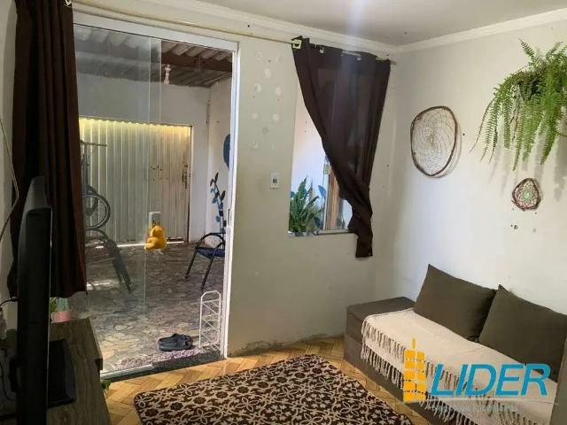 Casa / Sobrado para Venda em Uberlândia/MG Luizote de Freitas 4 Quartos