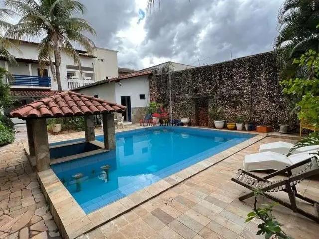 Casa / Sobrado para Venda em Uberlândia/MG Morada da Colina 5 Quartos