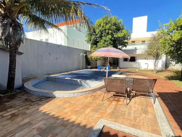 Casa / Sobrado para Venda em Uberlândia/MG Morada da Colina 7 Quartos