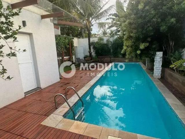 Casa / Sobrado para Venda em Uberlândia/MG Morada da Colina 3 Quartos