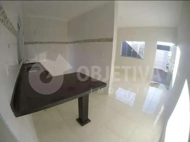 Casa / Sobrado para Venda em Uberlândia/MG Morumbi 2 Quartos
