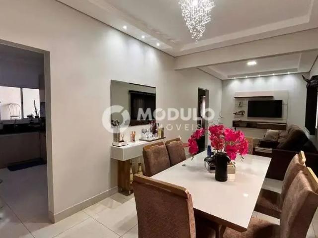 Casa / Sobrado para Venda em Uberlândia/MG Morumbi 2 Quartos