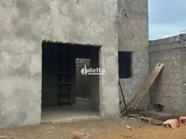 Casa / Sobrado para Venda em Uberlândia/MG Morumbi 2 Quartos